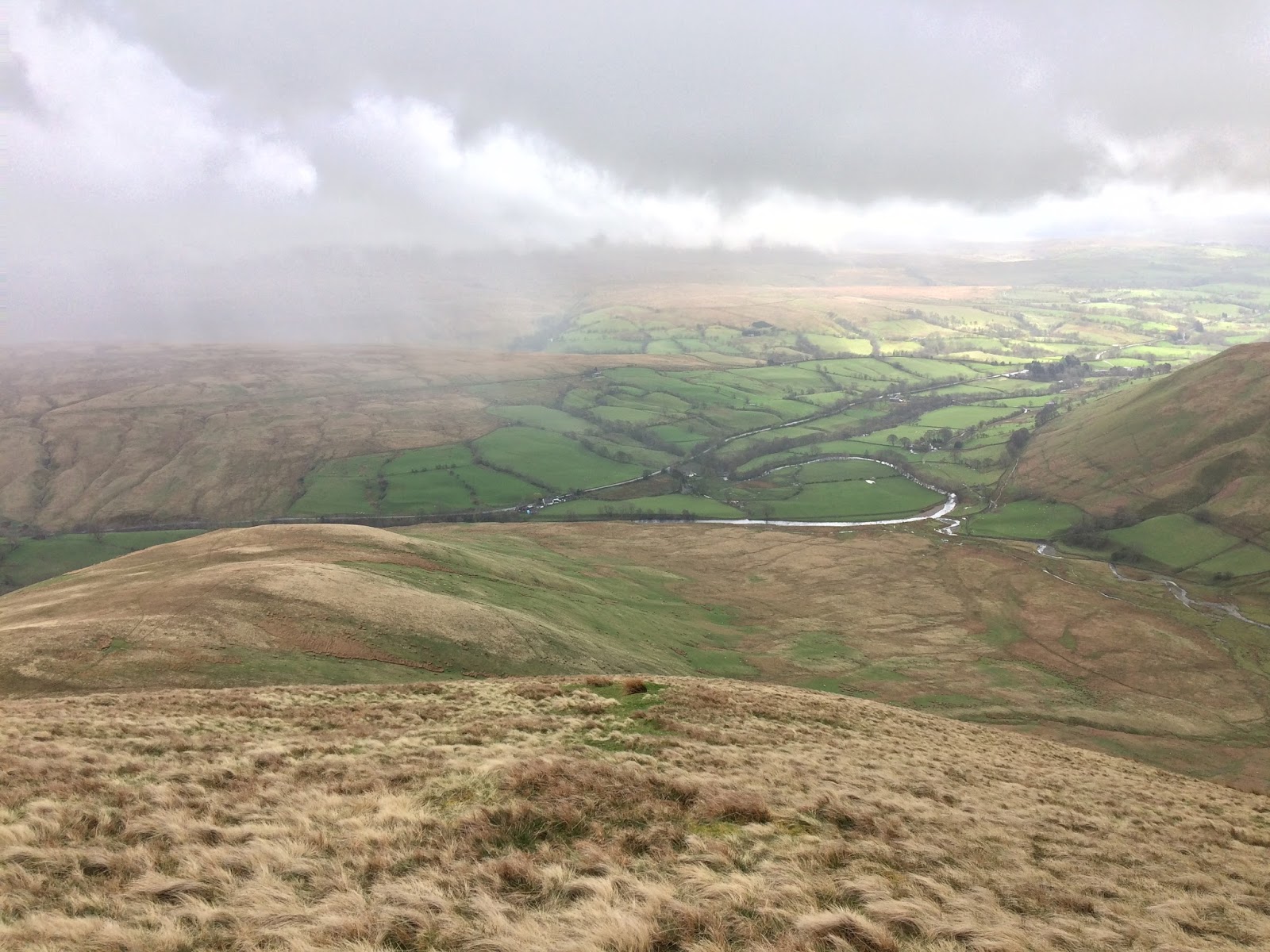 Yorkshire Dales mountains, fells & hills, by Mark Reid: Yarlside (639m)