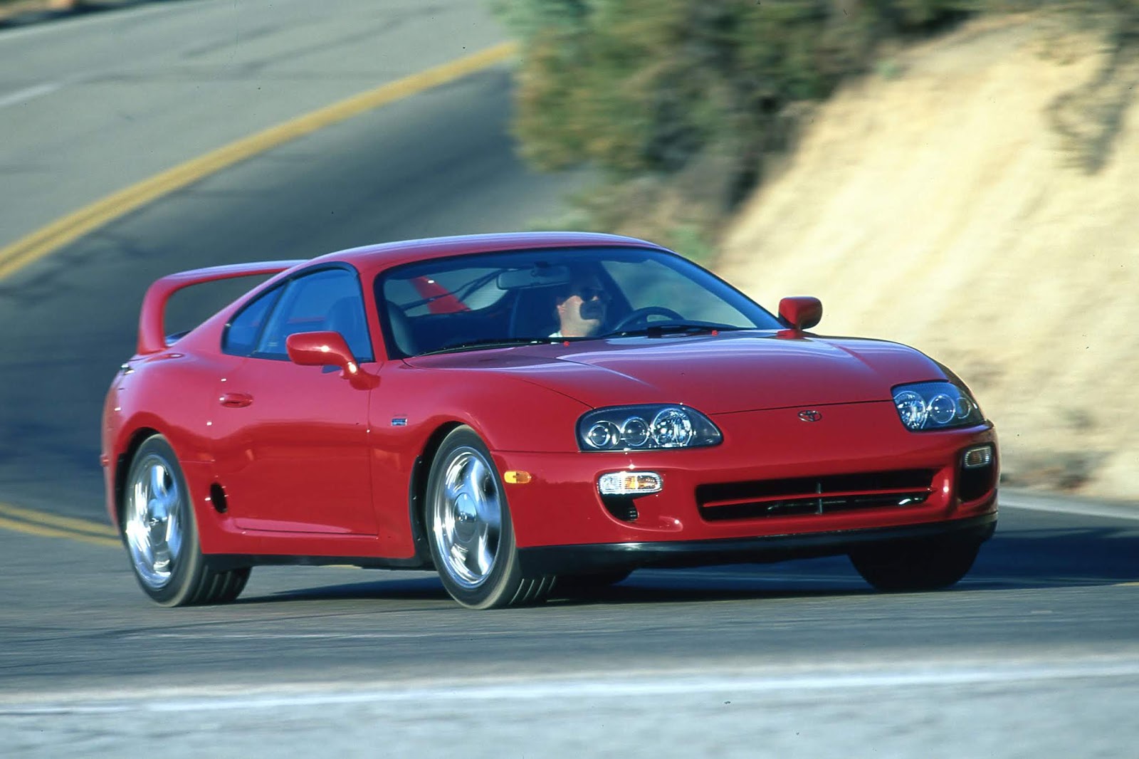 Nissan Clube: Toyota Supra: A história da lenda do carro esportivo japonês