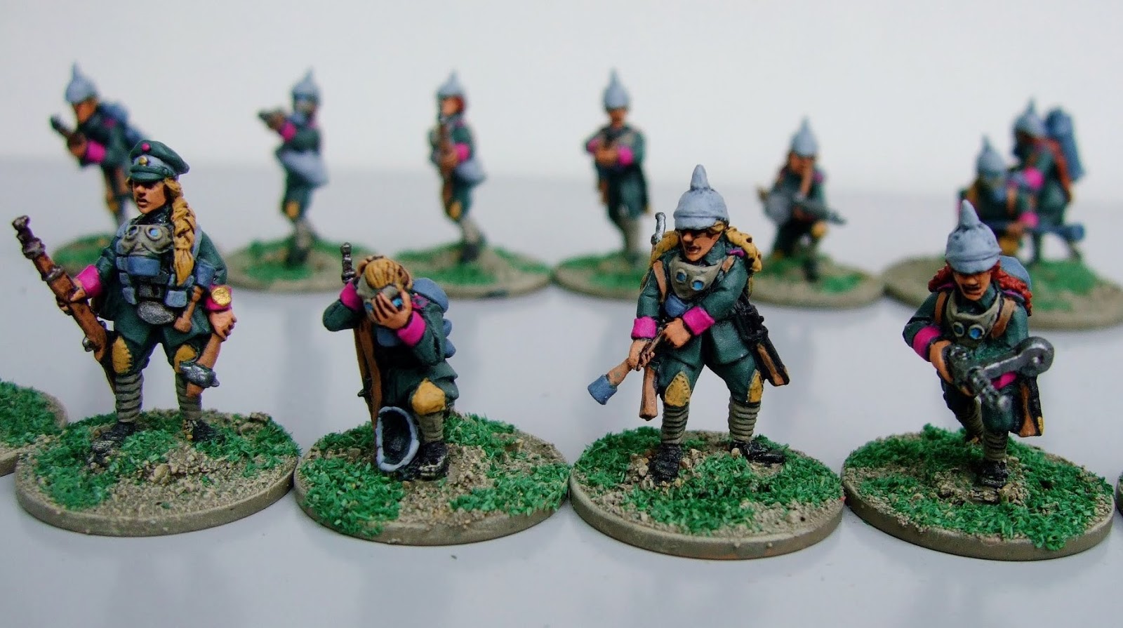 The Angry Lurker: 28mm Victorian Sci-Fi Female Trench Raiders from ...