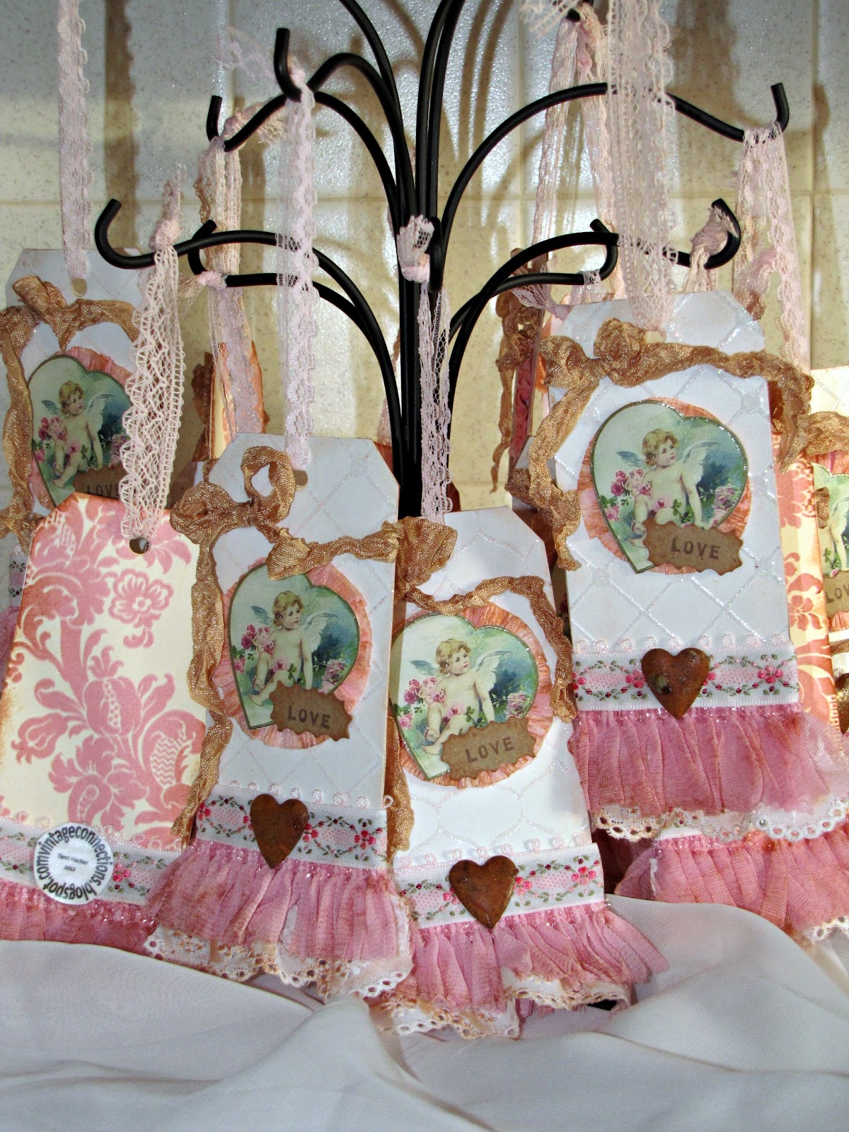 Vintage Connections: Valentine's Day Tag Swap