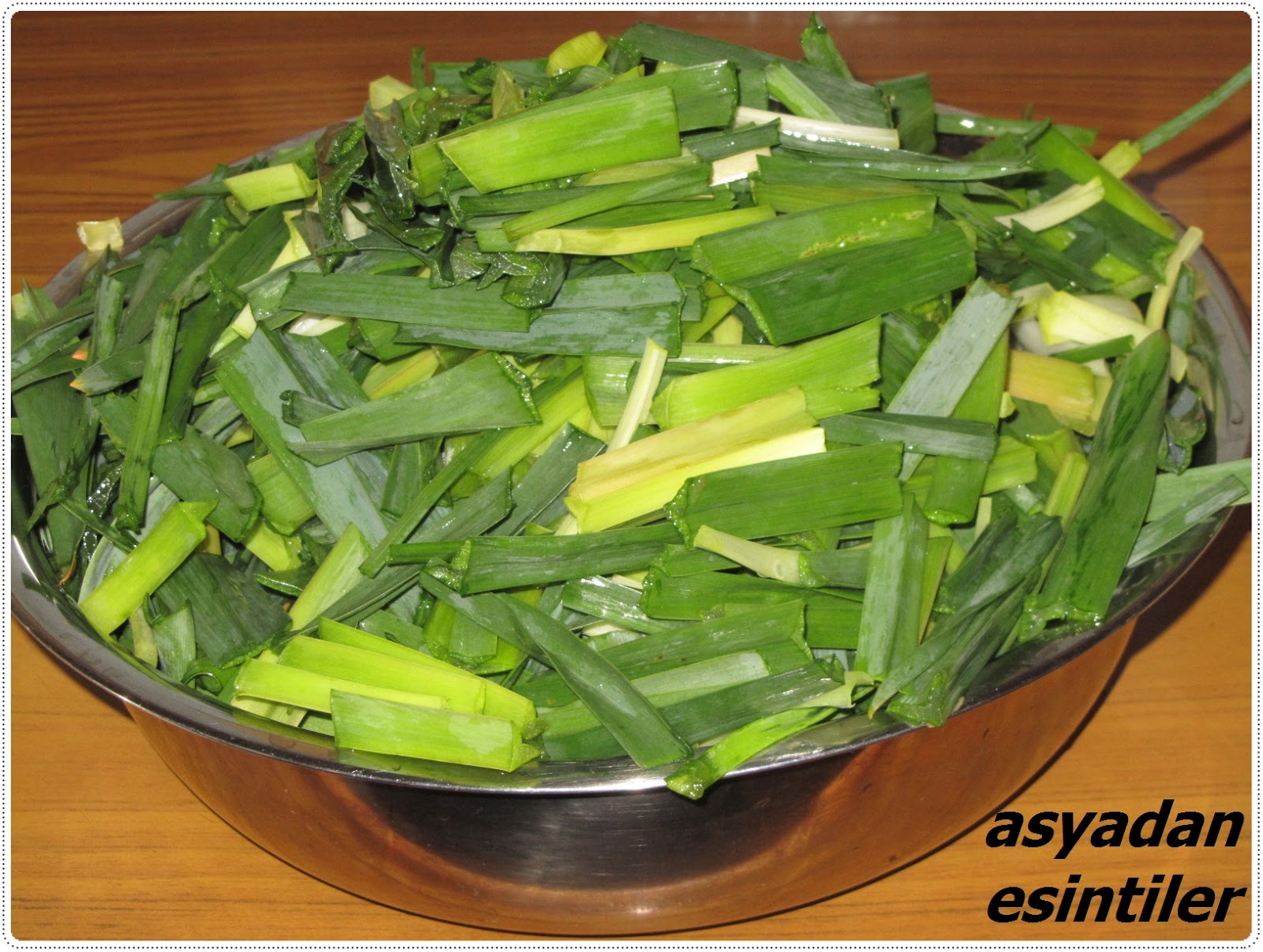 asyadan esintiler: Çiriş otu yemeği, çiriş otu nedir ve faydaları nelerdir?