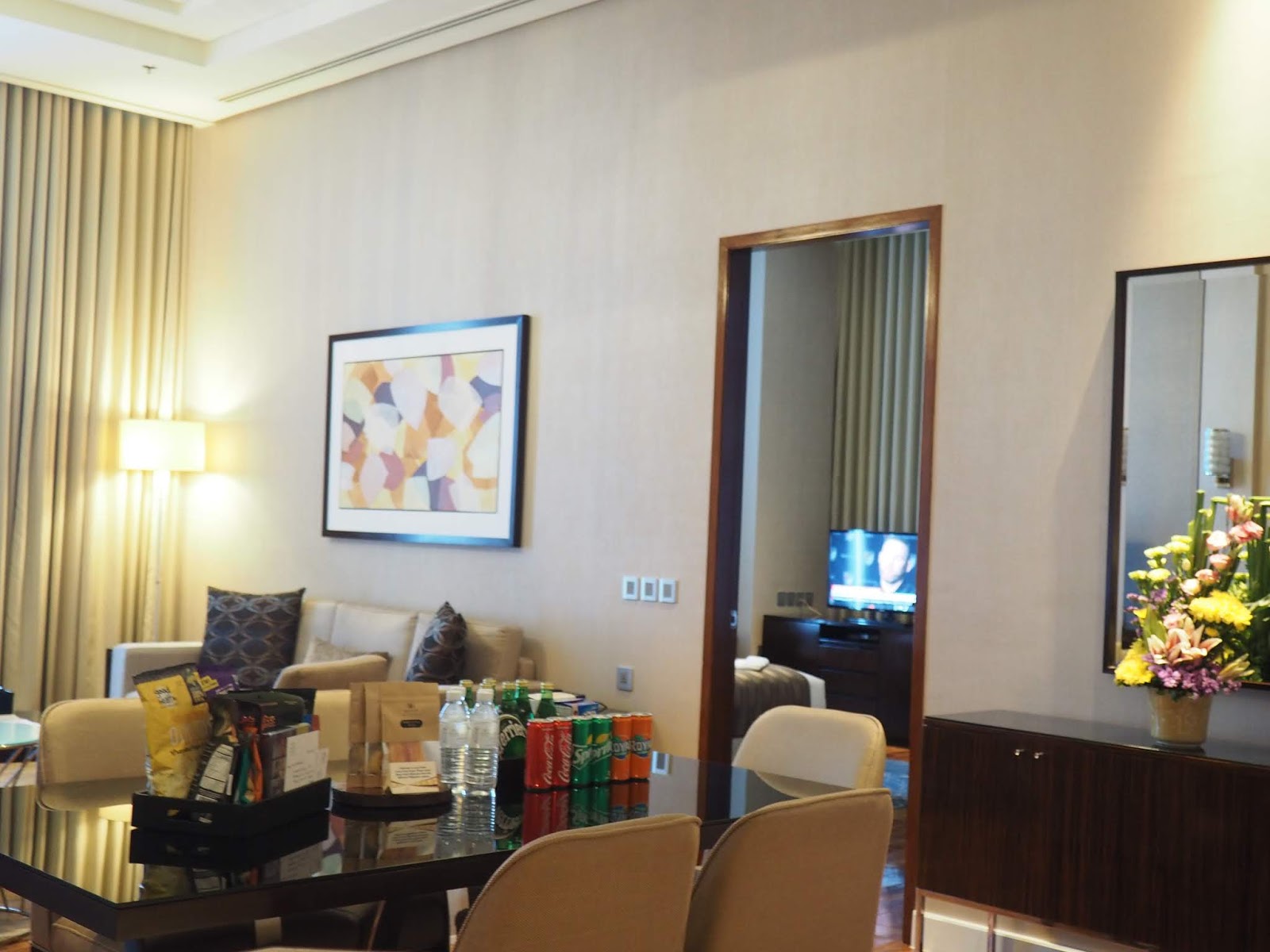 VinaTraveler's Blog: "Ascott BGC Manila", The Most Amazing Luxury ...