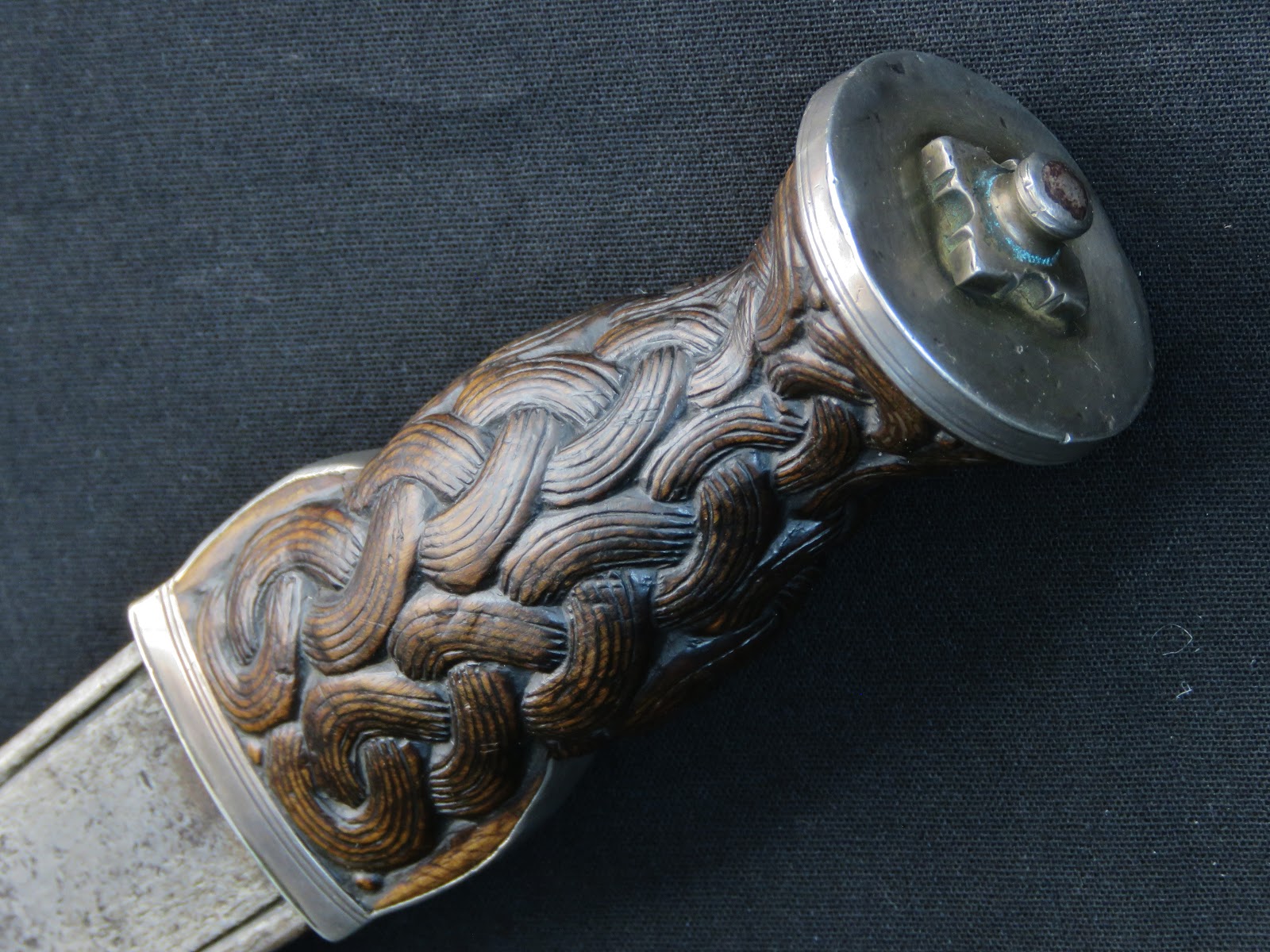 Blackheart Forge: Highland Dirk Forged From a Farrier's Rasp