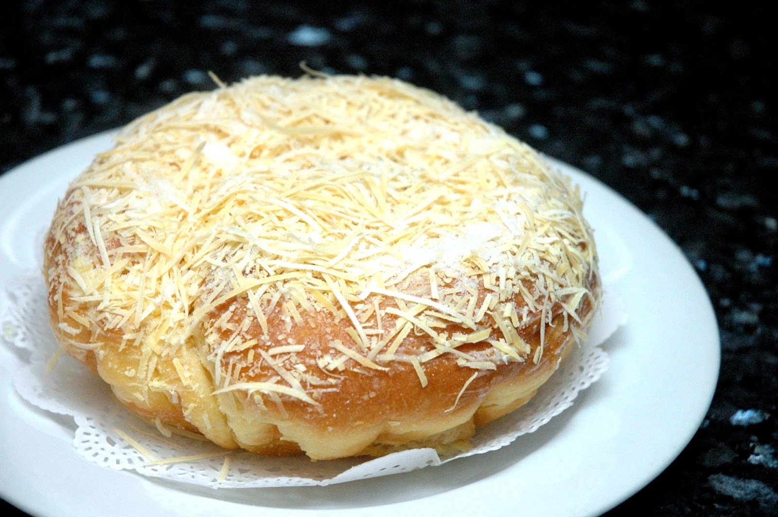 DUDE FOR FOOD: Rediscovering the Local Bread Culture: Philippine Breads ...