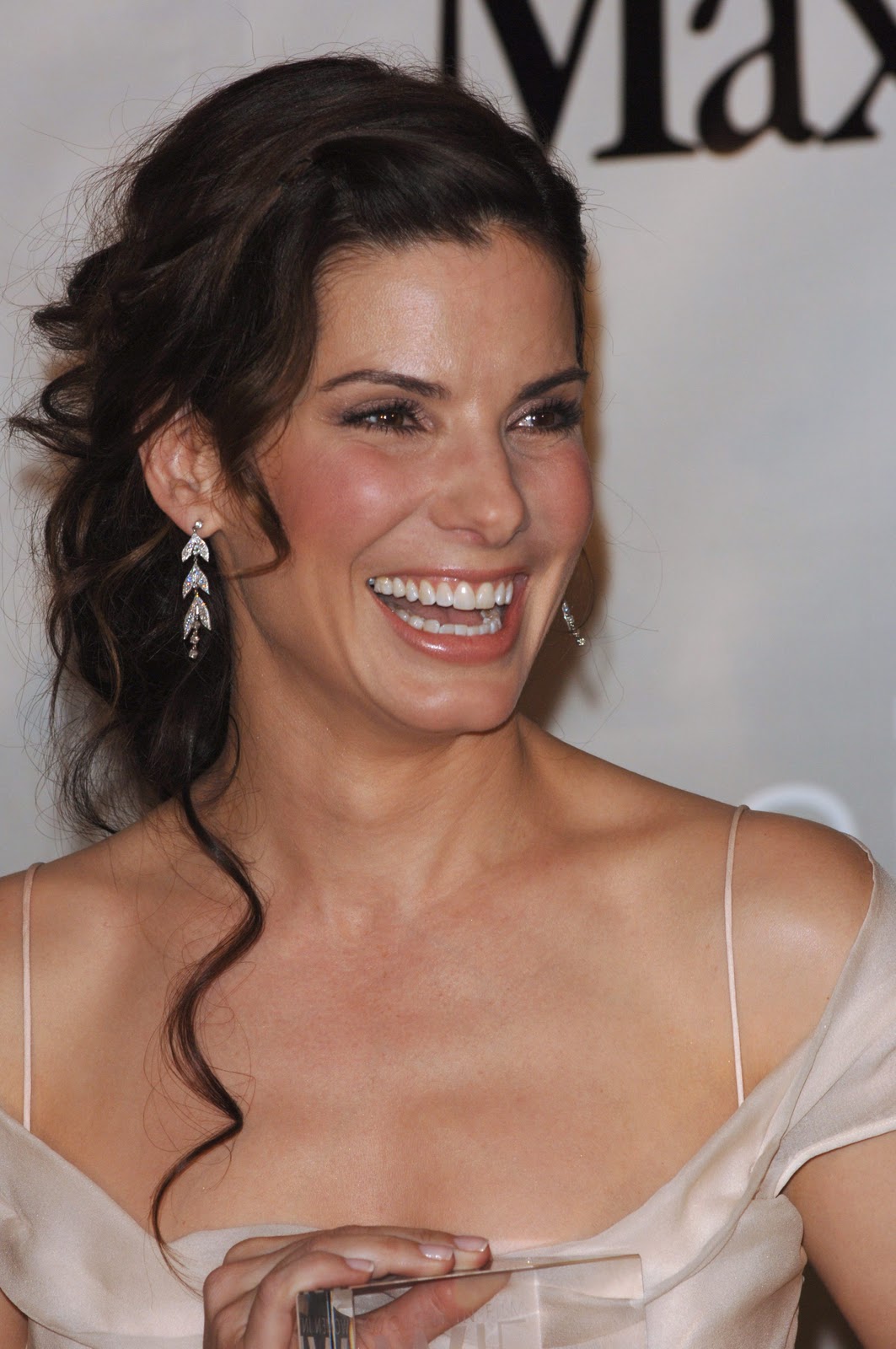 Sandra Bullock With Different Hairstyle Angled Bob Hairstyle