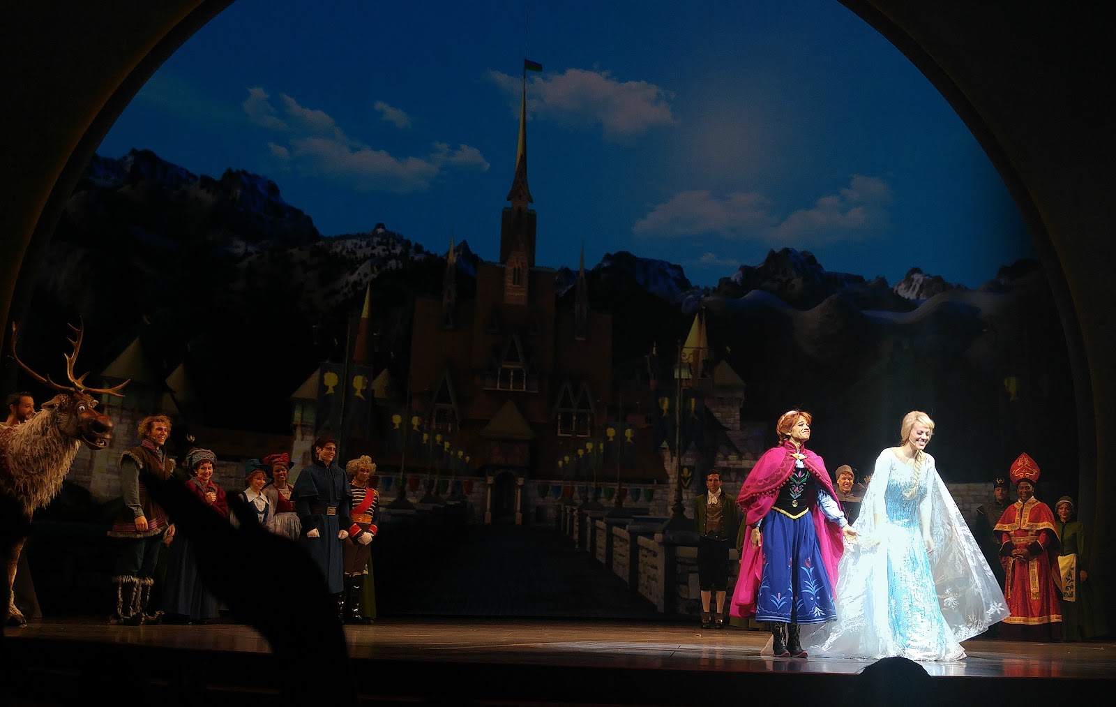 Finding BonggaMom: Frozen Live at the Hyperion -- experiencing Frozen ...