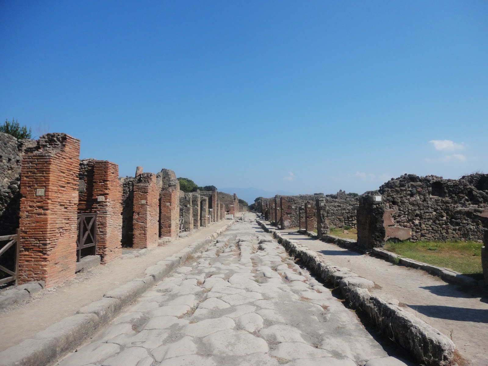 109 Days of Italy: Yes Mom I survived cliff diving in Positano
