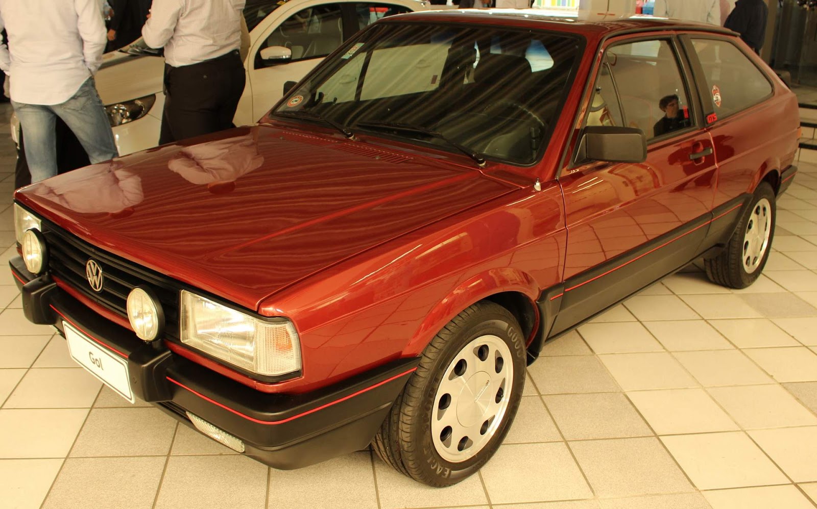 VW Gol GTS 1.8S: vídeos, consumo, desempenho e detalhes