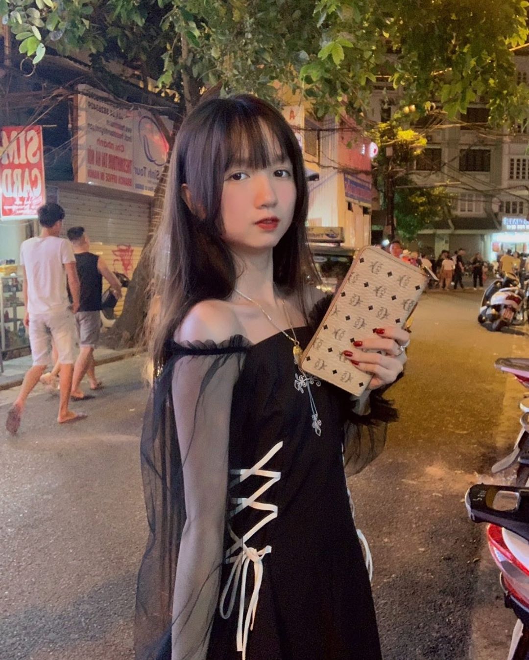 Hà Thảo Linh - Nhân vi tài tử,điểu vi thực vong | Dân 47 - Website Giải ...