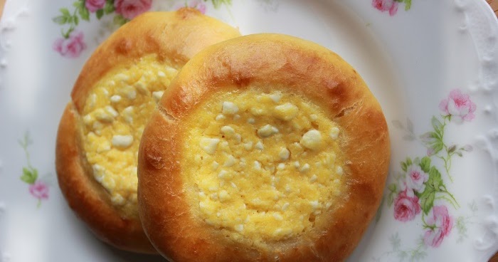 Picnic At Marina: Vatrushka - Russian Cheese Pastry