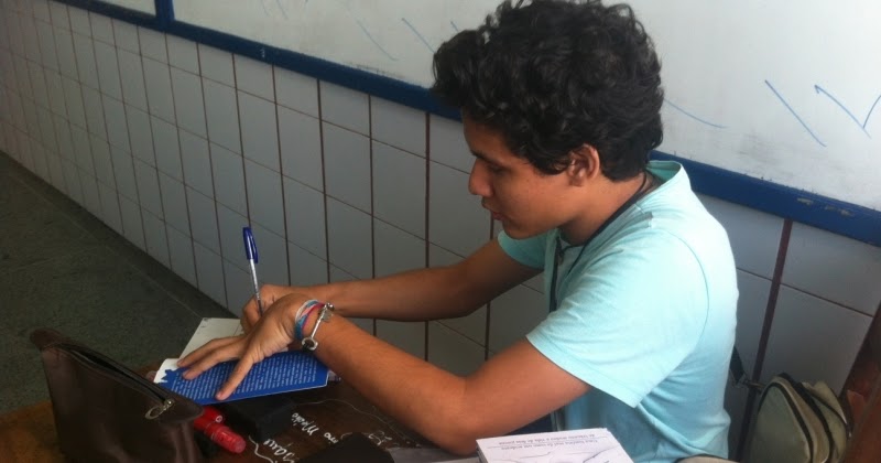 Isto é SERGIPE: Palestra do escritor sergipano Braian Thomas.