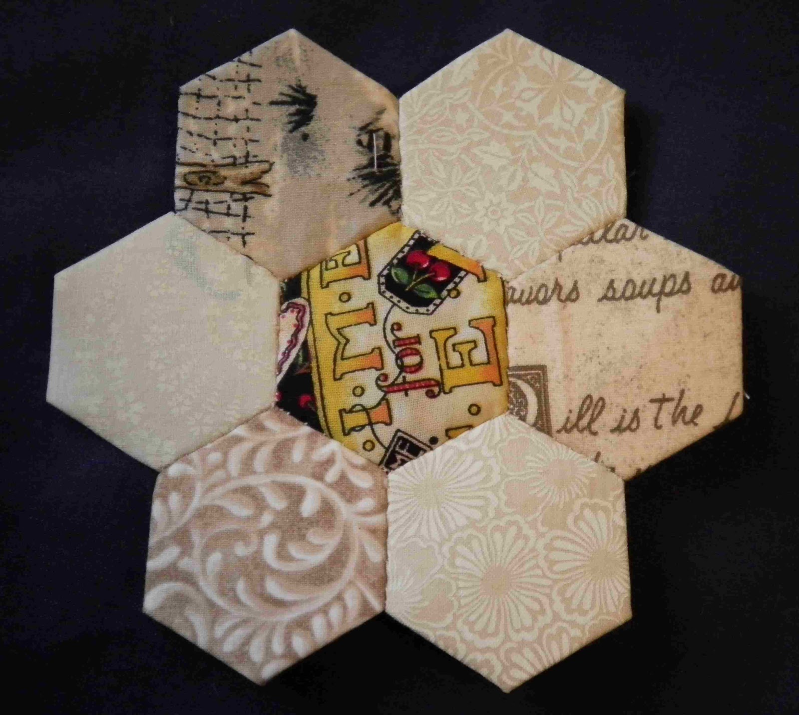 ProsperityStuff Quilts: English Paper Piecing Hexagons Quilt