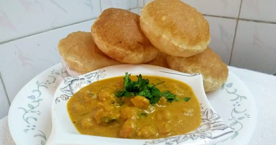 Poori with Chana Masala
