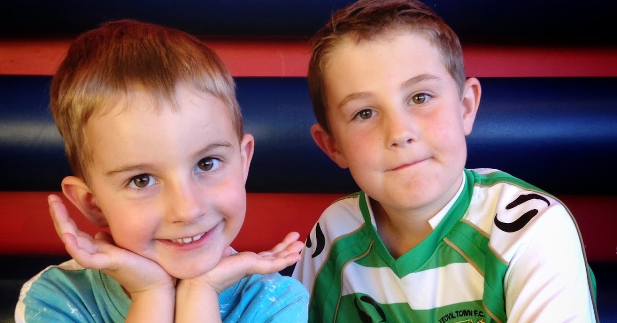 9/52 | the adventures of MNMs