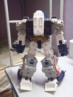 New Planet Cybertron: Transformers Review – Metroplex (Cybertron Leader ...