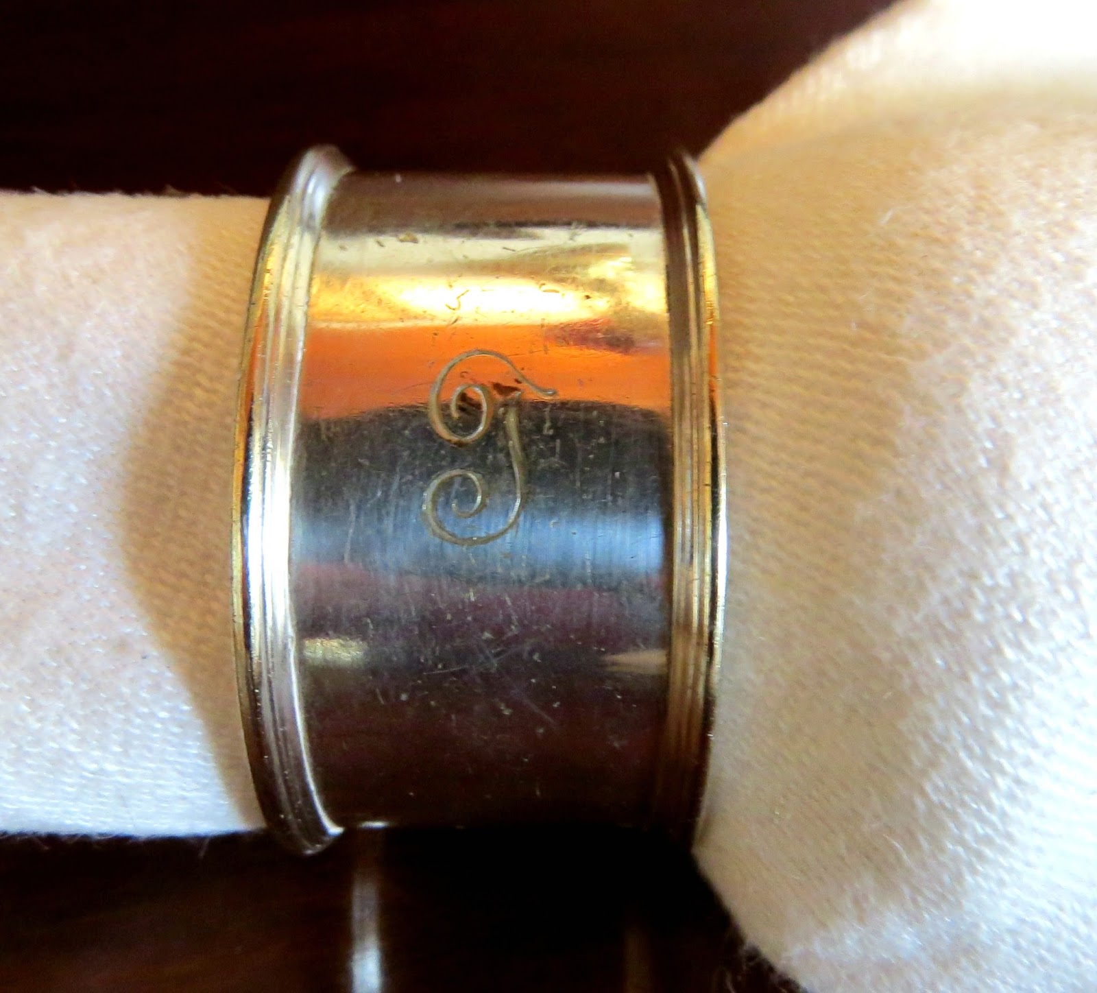 It's All Connected: Collecting Vintage Napkin Rings