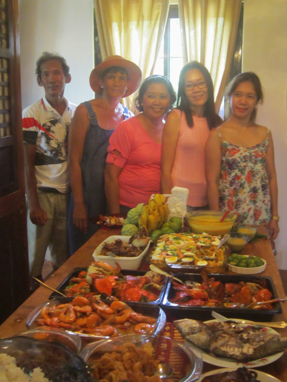 ISANG ESPESYAL NA TANGHALIAN