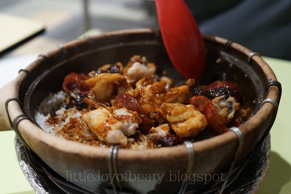 little Joy: 新鸿运, New Lucky Claypot Rice