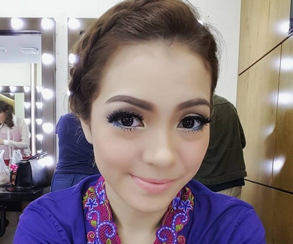 Profil Biodata dan Foto Maya Septha - Biodata dan Foto Selebritis
