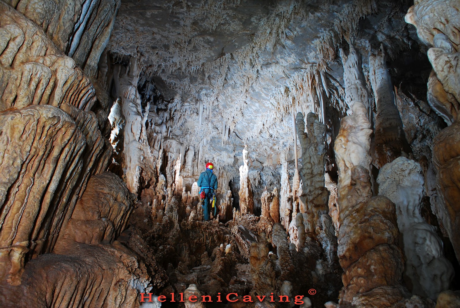HelleniCaving: ΣΠΗΛΑΙΟΒΑΡΑΘΡΟ ΠΟΛΥΔΡΟΣΟ ΠΑΡΝΑΣΣΟΥ- CAVE POTHOLE ...