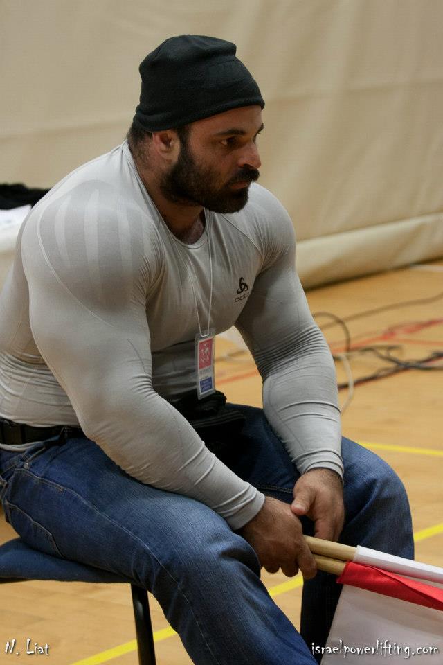 Muscle Lover: Israeli bodybuilder and powerlifter Ayal Hasson