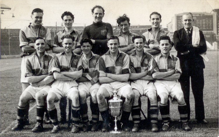 buyitflauntitthrowit: st.neots town winning a cup on west ham stadium ...