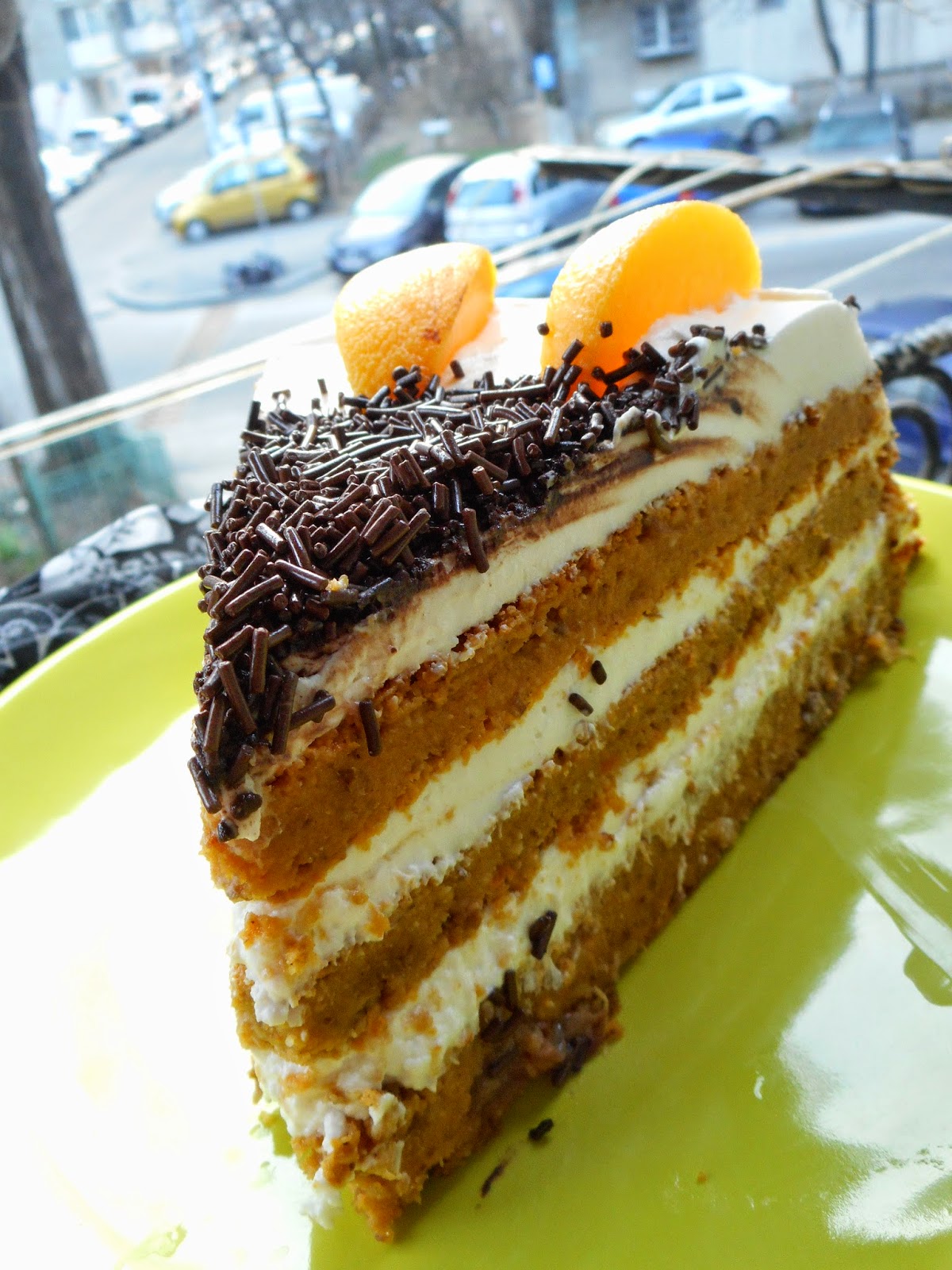 Gâză's Kitchen: Tort cu piure de morcovi și ananas în blat