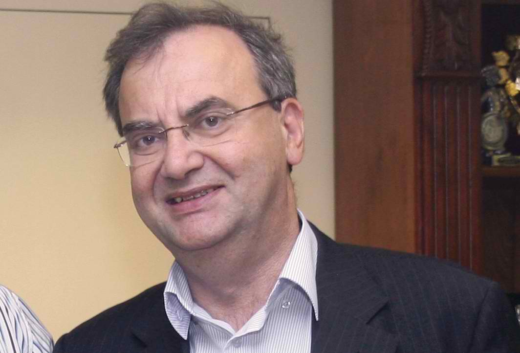 ΠΡΙΝ ΛΙΓΟ... ΕΚΑΝΑΝ ΜΑΥΡΟ ΣΤΟ ΞΥΛΟ ΤΟΝ ΣΤΡΑΤΟΥΛΗ ΣΤΟ ΟΛΥΜΠΙΑΚΟ ΣΤΑΔΙΟ ...