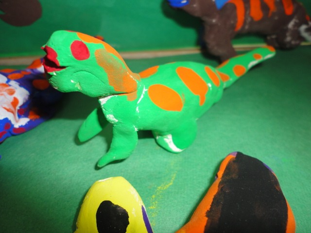 Thomas Elementary Art: 2nd Grade Clay Dinosaurs