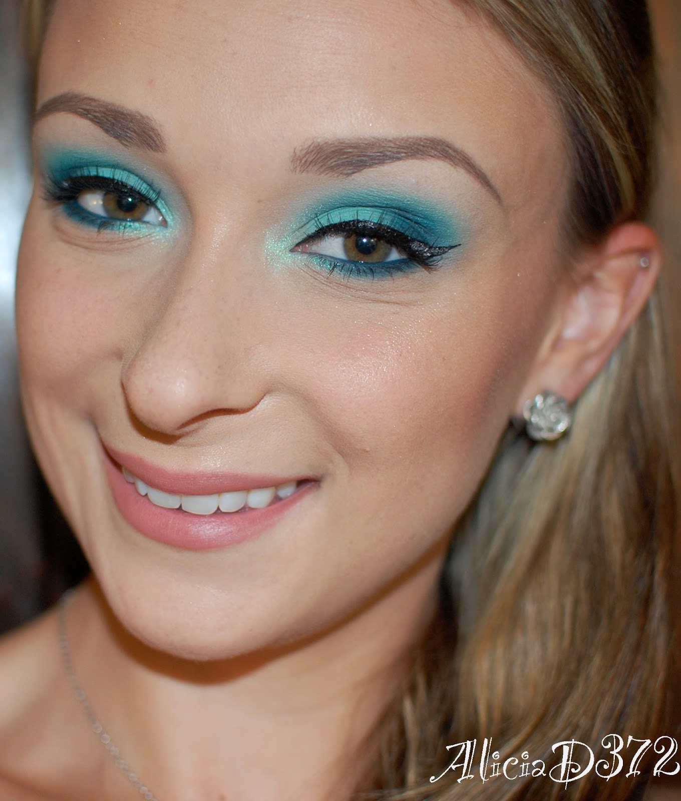 AliciaD372 : Marilyn In Teal Makeup Tutorial