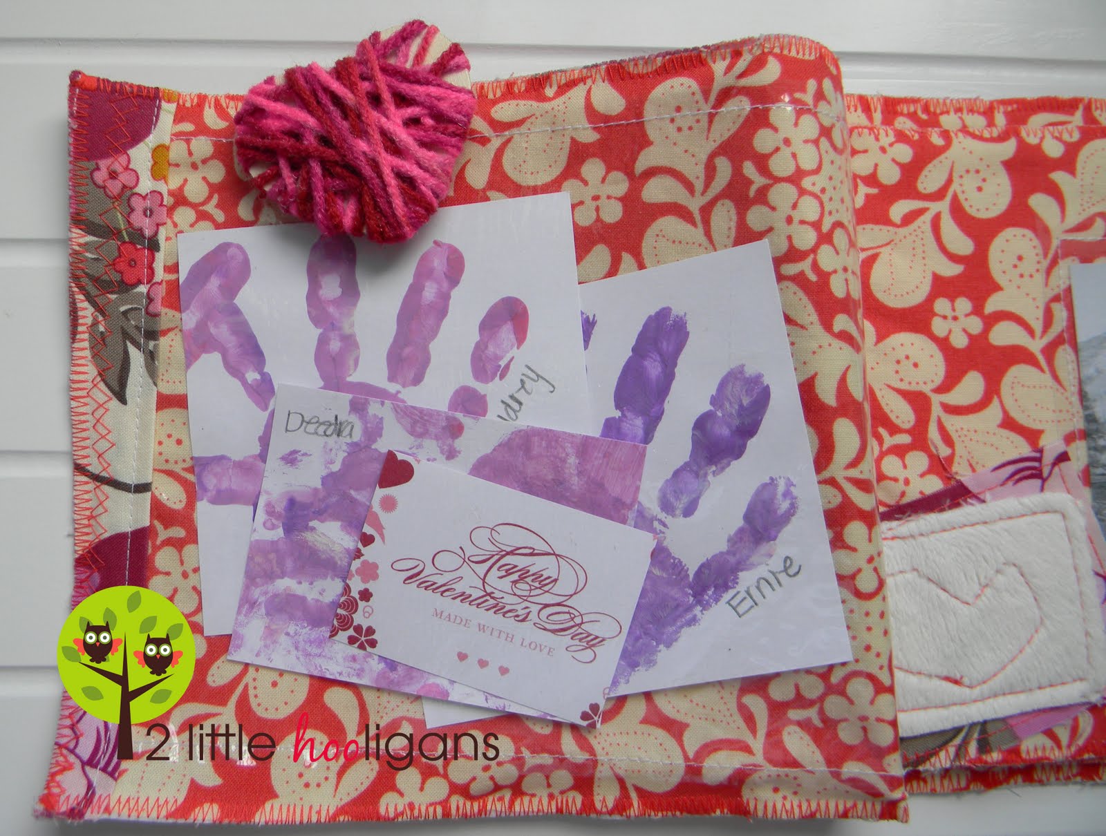 fat quarter friday {fabric scrapbook tutorial}