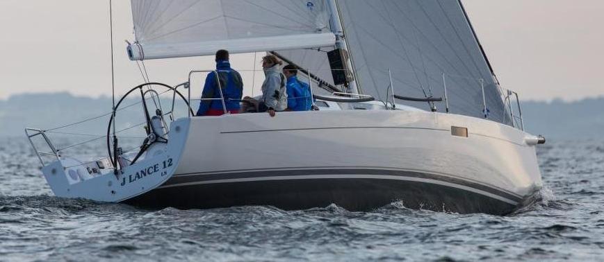 Interesting Sailboats: J112e A BEAUTIFULL NIMBLE FAST CRUISER