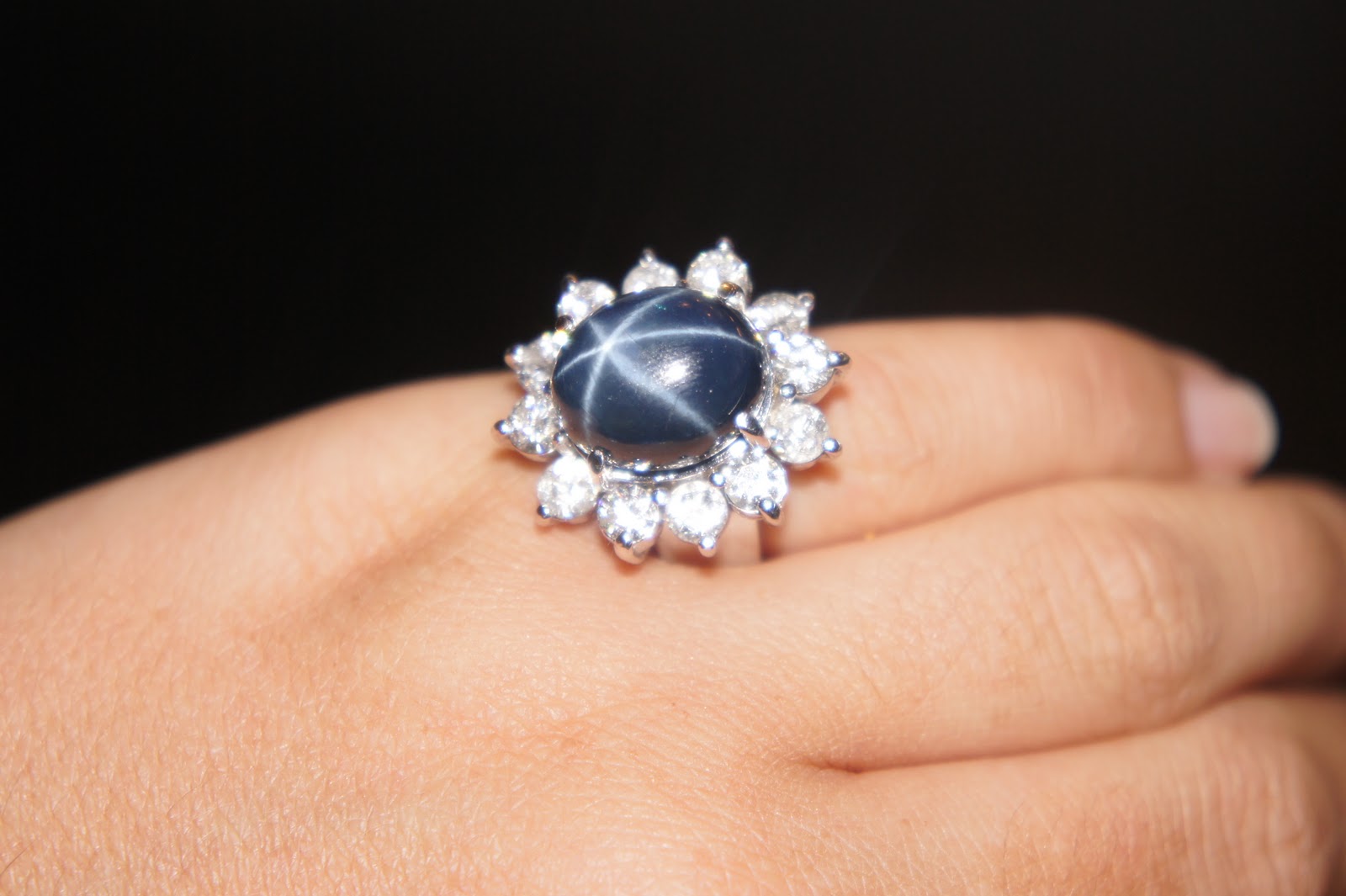 CALIFORNIA ESTATE SALES AND AUCTION COMPANY: 13.8ct BLUE STAR SAPPHIRE ...