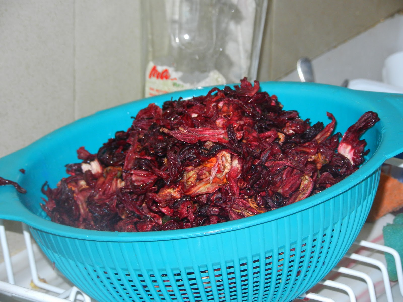 A Year in Dakar: Jus De Bissap - The Handcrafted Way!