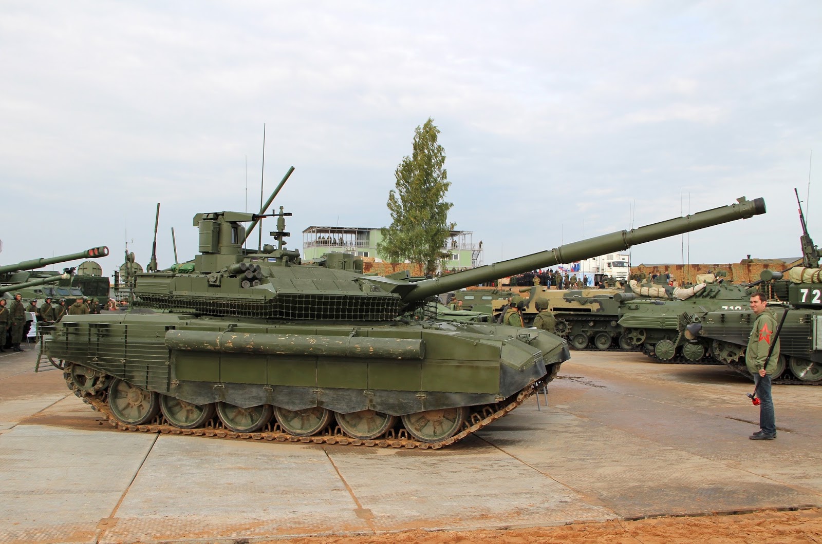 AAG_th บันทึกประจำวัน: รัสเซียจัดหารถถังหลัก T-90M กับปรับปรุง T-80BVM ...