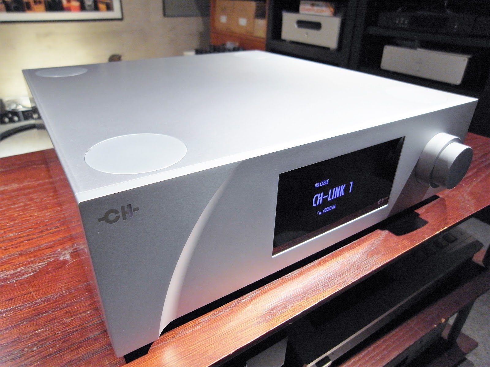 SIS AUDIO BLOG: 中古品情報 CH-PRECISION C1