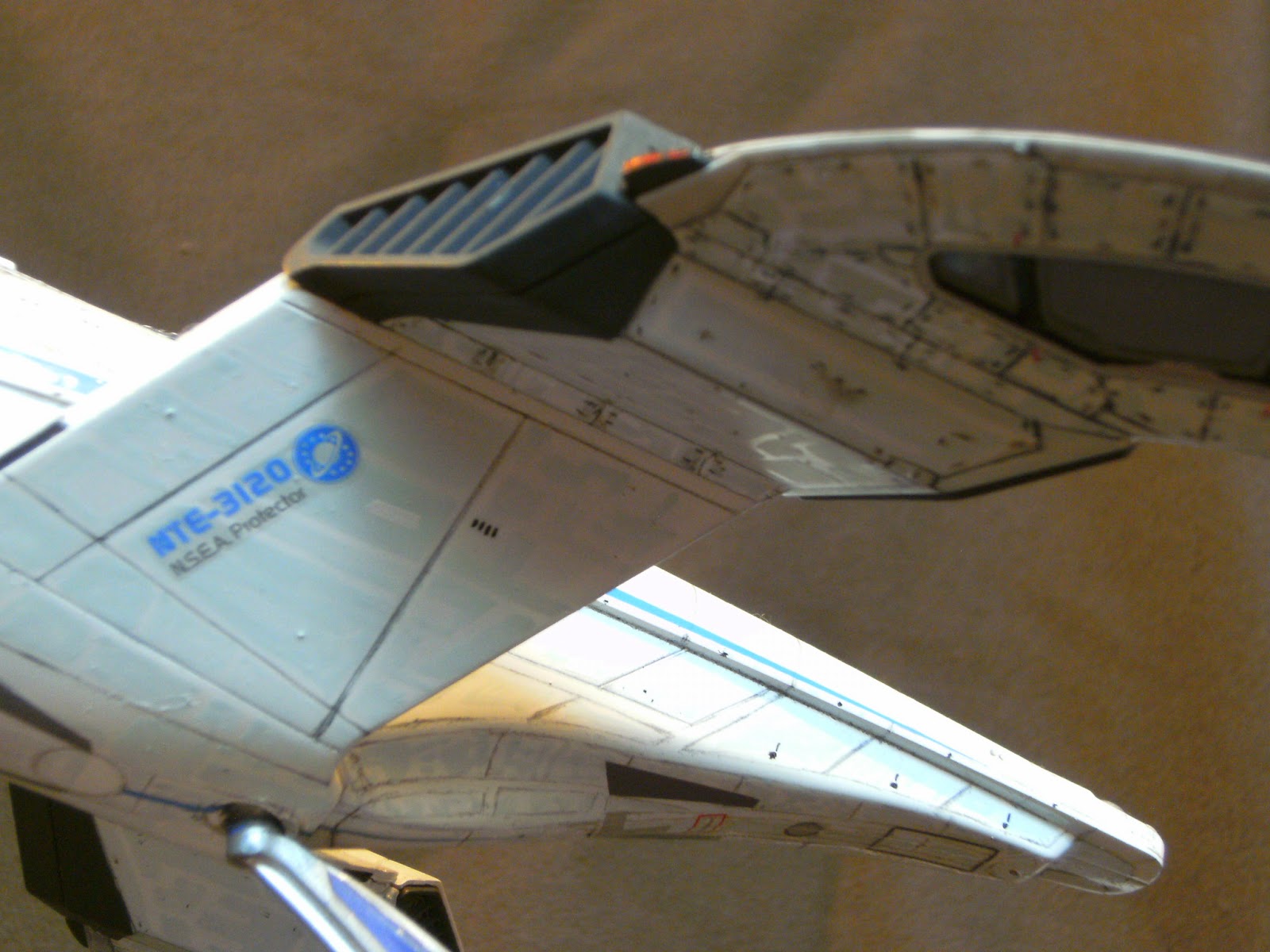 Happyscale-Modellbau: N.S.E.A. Protector (Galaxy Quest) - Pegasus Model ...