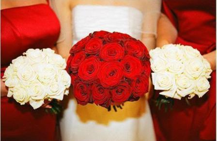 A Wedding Addict: Red And White Bridal Bouquet