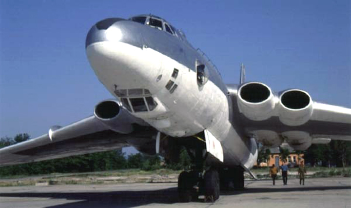nhungdoicanh: Myasishchev 3M Bison-B