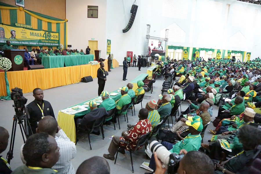 MKUTANO MKUU WA CCM WARINDIMA DODOMA, LEO DK. MAGUFULI AMTAKA TENA ...