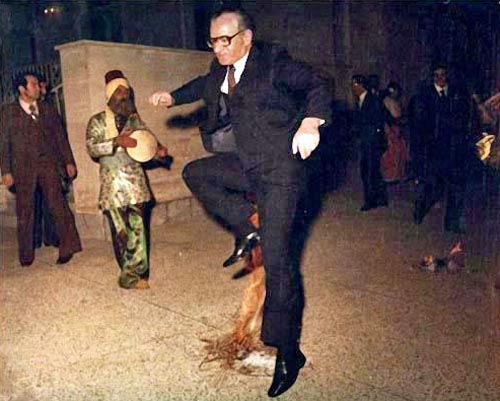 Beholding the Masterpieces: Islamic Key Words