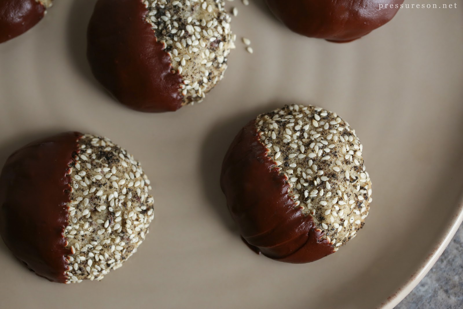 Black Sesame Chocolate Chip Cookies - Fit Happy Foodie