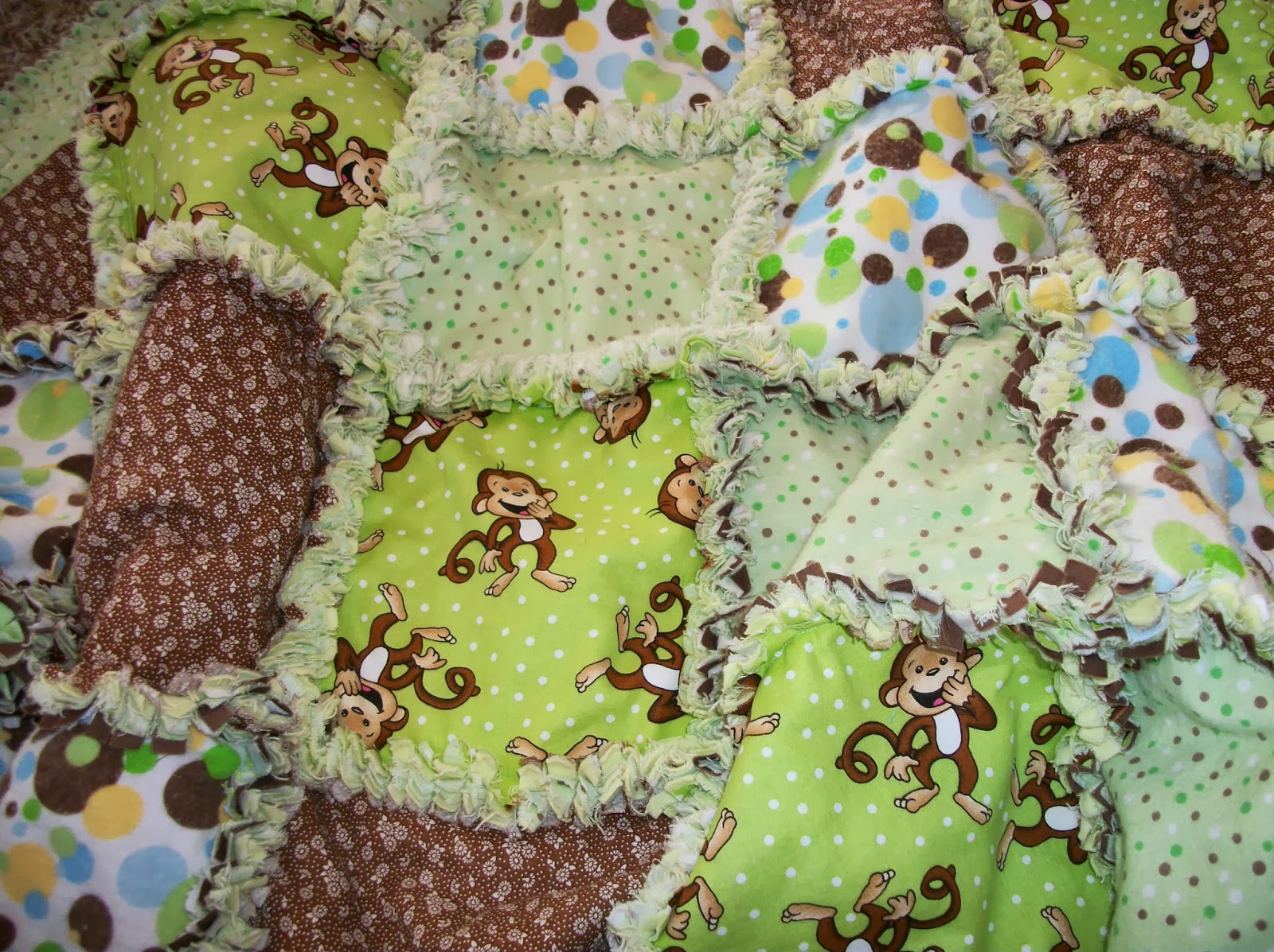 Deerecountry Quilts : Monkey rag quilt