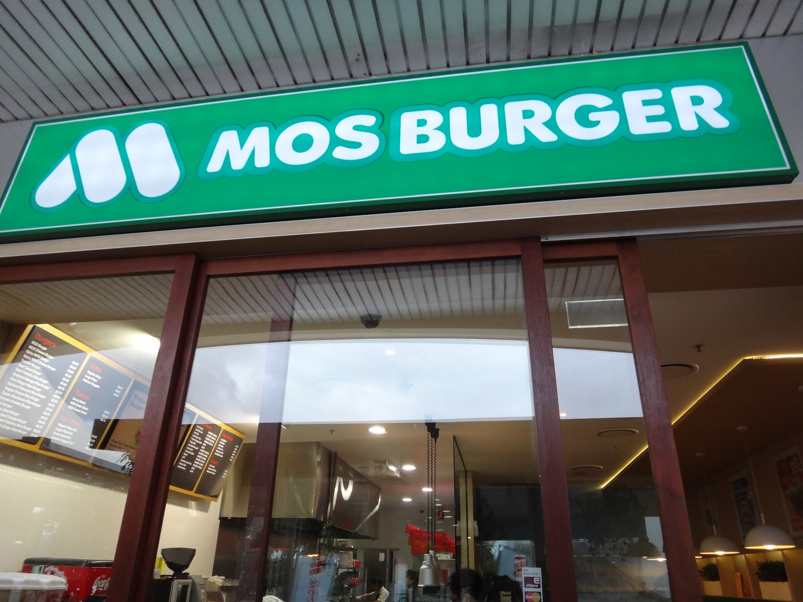 Eye Eat: MOS burger - Brisbane Sunnybank
