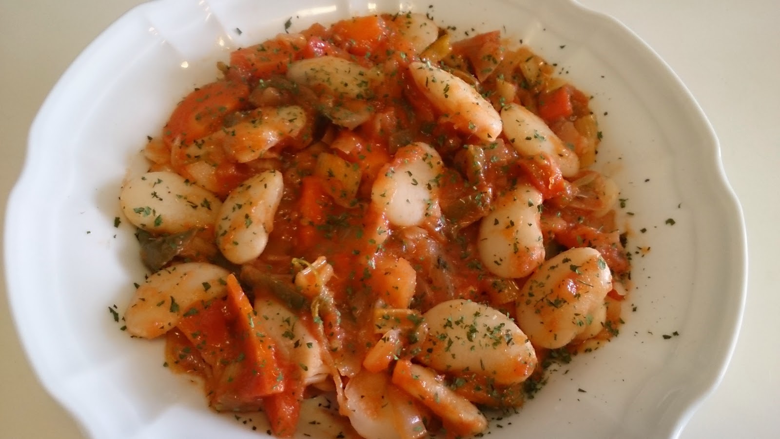 Fácil y Sano : Garrafon ( o judias ) con zanahorias , pimientos y tomates