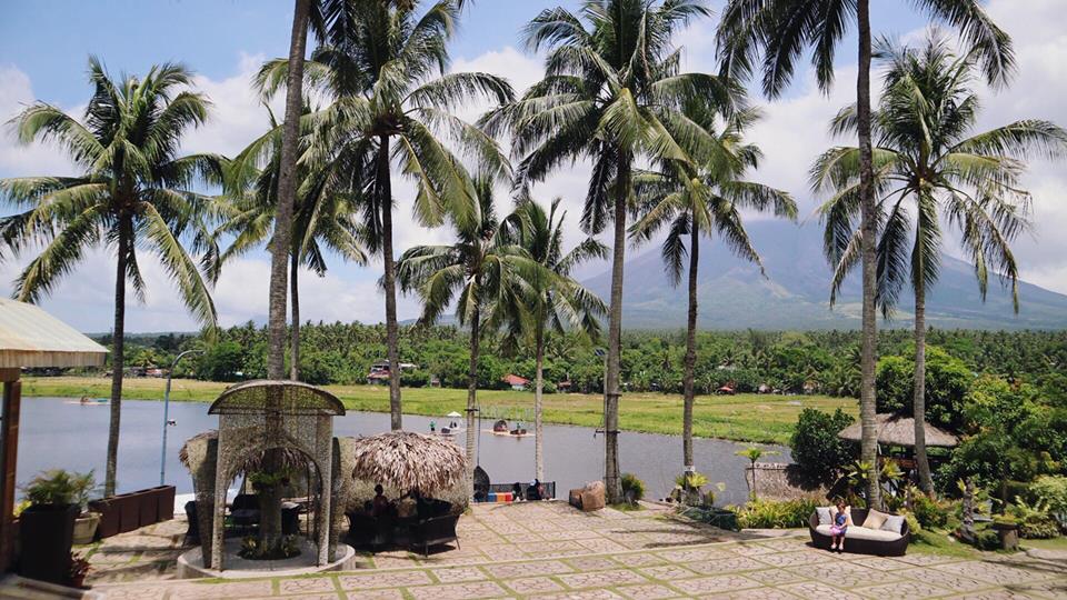 Sumlang Lake at Camalig, Albay ~ Naga City Deck