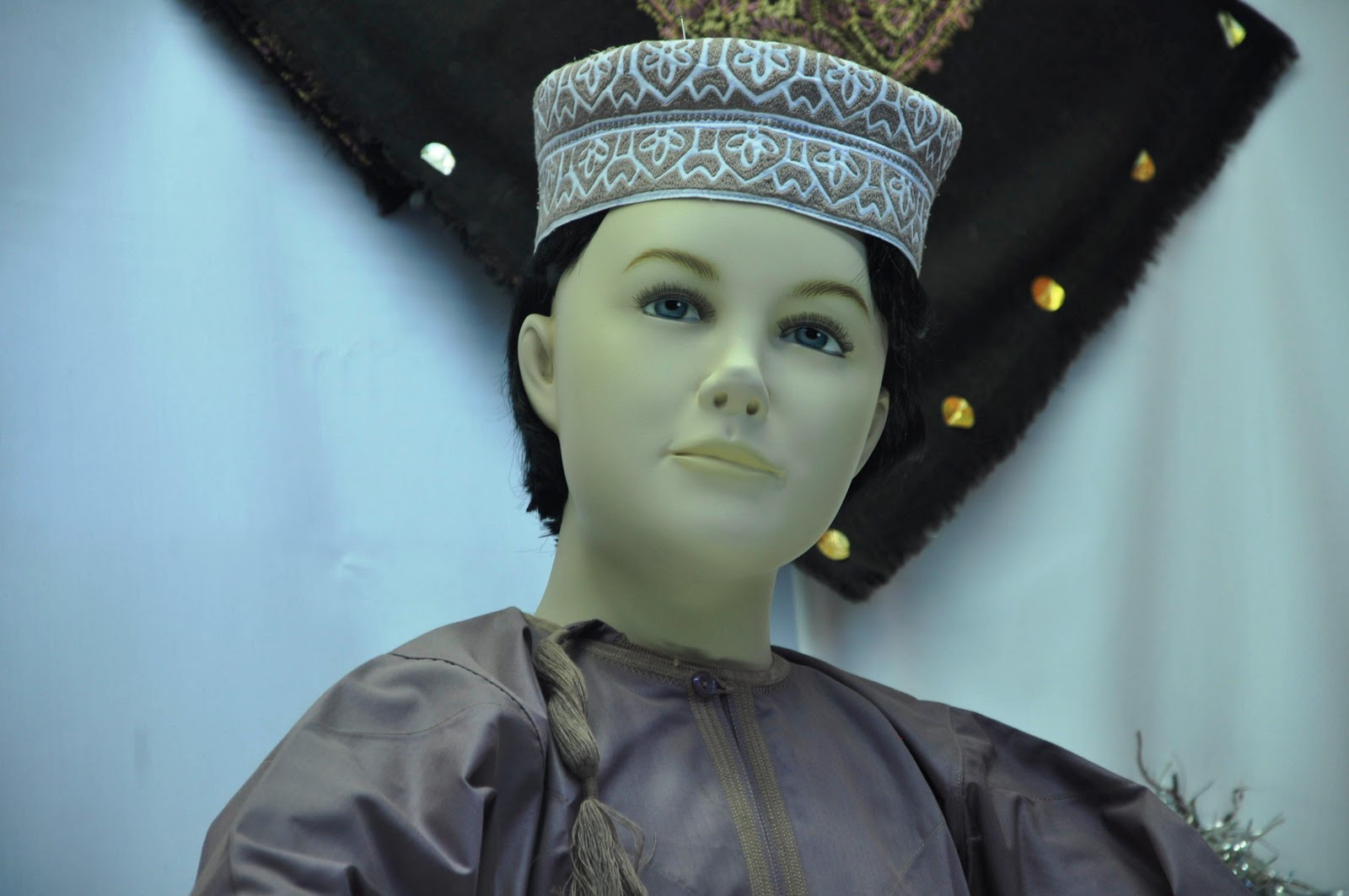 Beauty of Sohar: Omani Costume