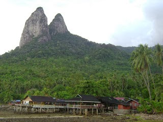 ~Jom melancong ke Kg. Mukut, Pulau Tioman~: Kisah Gunung Nenek Semukut