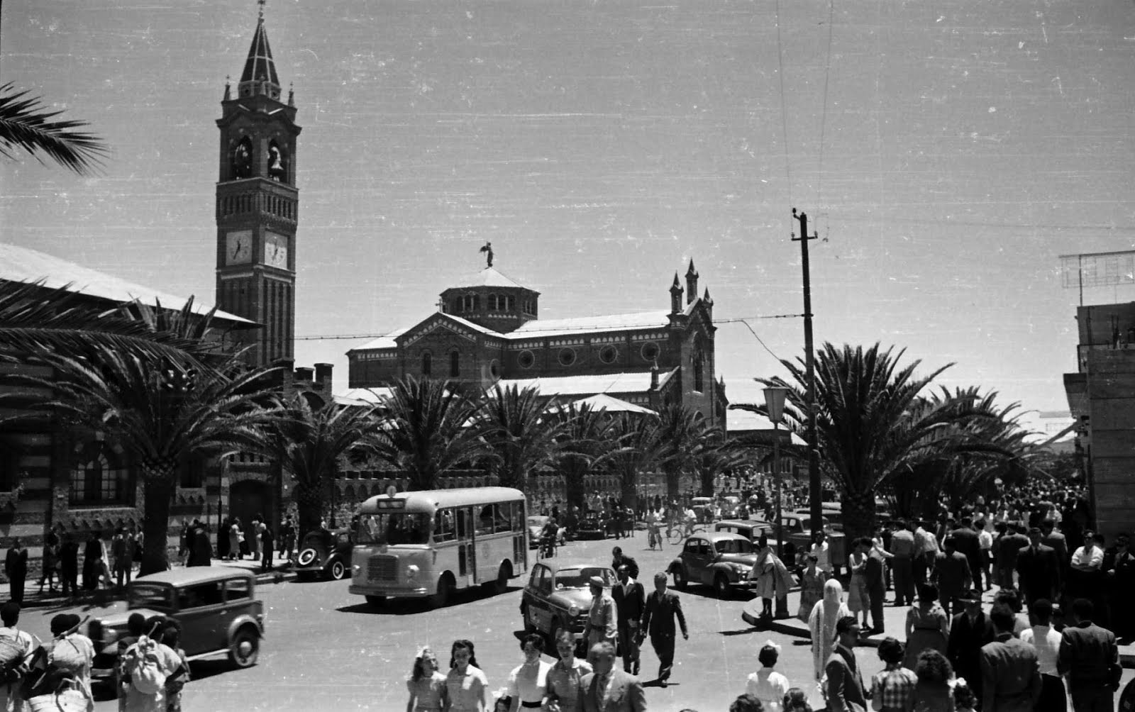 [Pictures] 100 Years on Asmara's Main Street - Madote