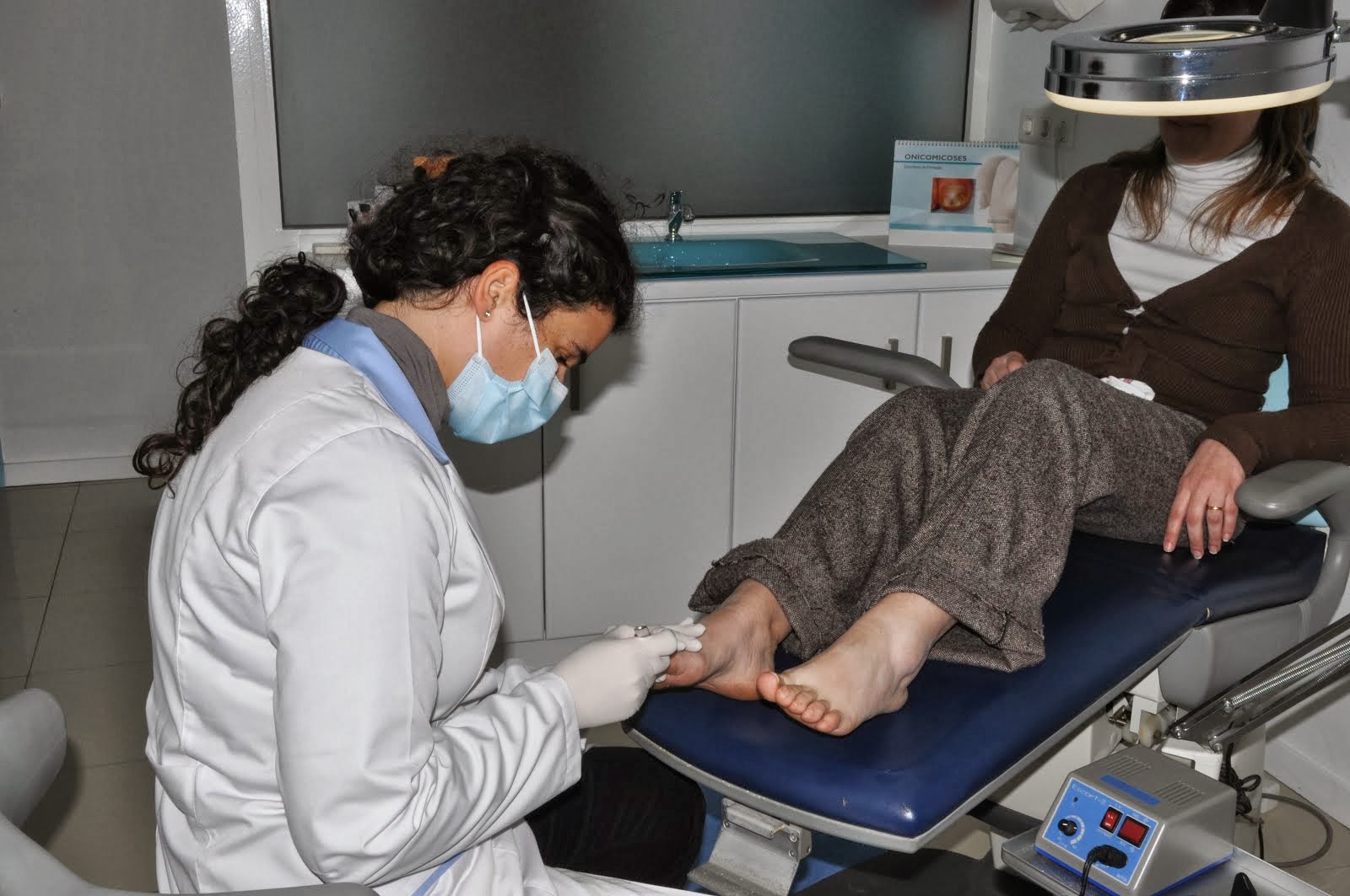 Dr.ª Mónica Gomes - Podologista: Podologia